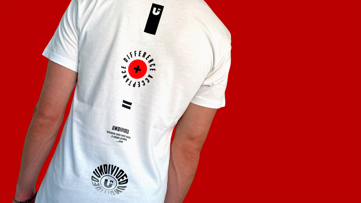 T-SHIRTS – Undivided